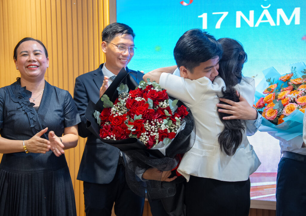 Kim Oanh Group kỷ niệm 17 năm hành trình Khát vọng nhân sinh